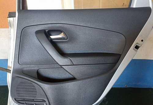 Обшивка двери задняя правая Volkswagen Polo седан