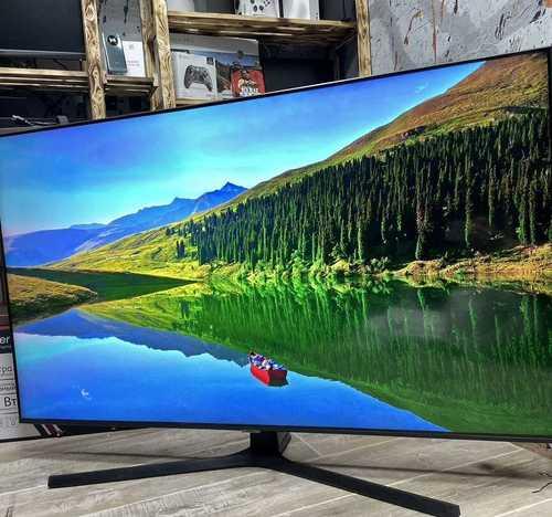 Огромный Samsung 58д безрамочный SMART TV