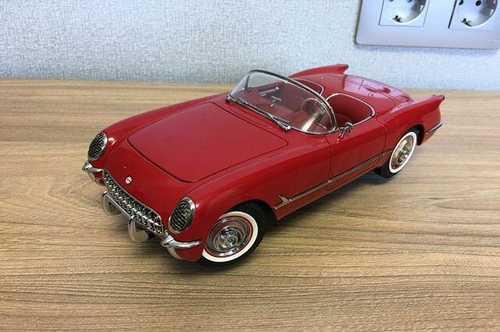 Модель 1/18 Chevrolet Corvette C1 Convertible 1953