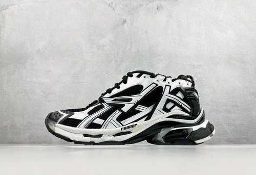 Balenciaga Runner Black and White Sneaker