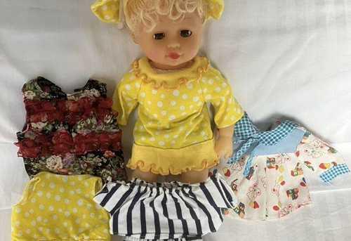 Кукла с комплектом одежды