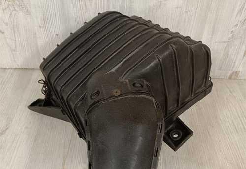 Корпус воздушного фильтра Ford Transit 1991-1994