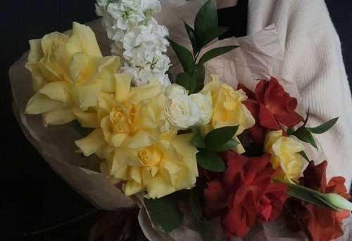 Букет цветов (букет французских роз)