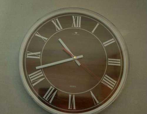 Часы настенные Рубин,диаметр 25 см,корпус-пластик