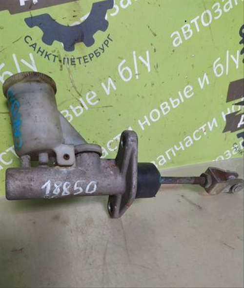 Цилиндр сцепления главный Mitsubishi Carisma