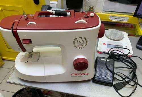 Швейная машина Necchi 1422