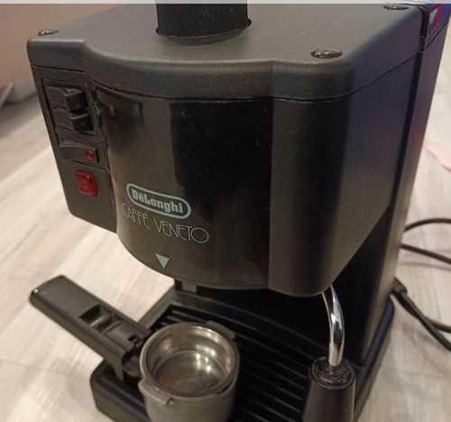 Рожковая кофеварка DeLonghi BAR12F