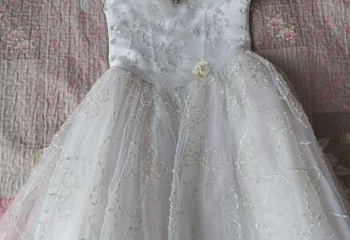 Праздничное платье для девочки (размер 122-128)