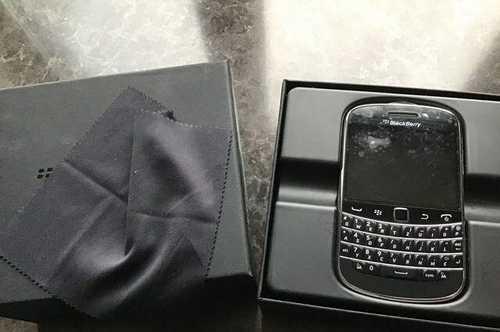 BlackBerry Bold 9900 новый в пленках