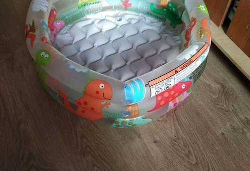 Детский надувной бассейн с надувным дном