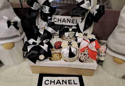 Набор елочных шаров в стиле Chanel