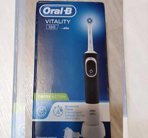 Электрическая зубная щетка Oral-B