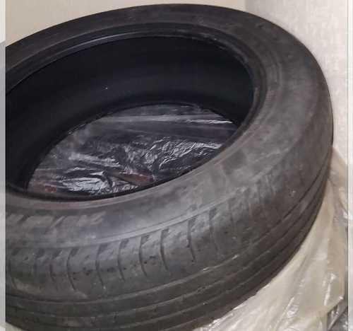 Kumho Ecsta HS51 215/55 R17 94V