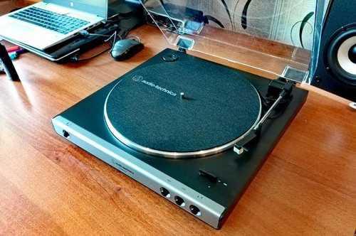 Проигрыватель пластинок AudioTechnica AT-LP60X-USB