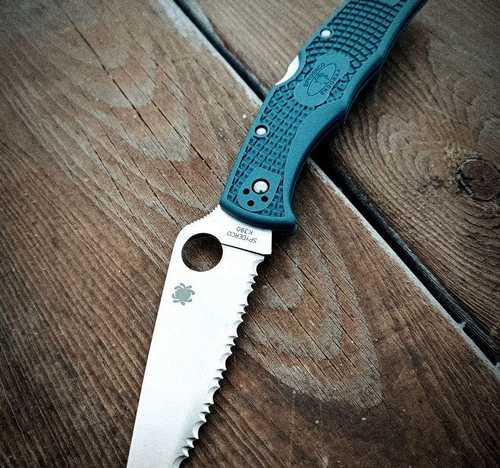 Нож складной Spyderco Endura 4 K390 Serrated