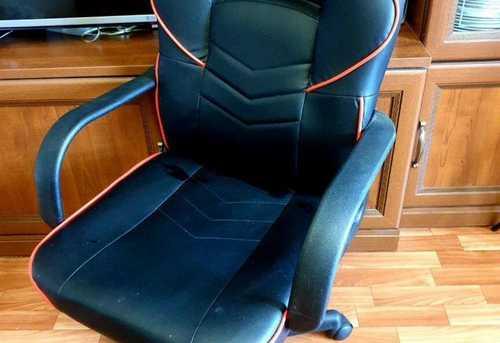Продам новое игровое кресло Gamelab