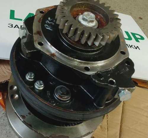Привод вентилятора (вариатор) John Deere RE587430