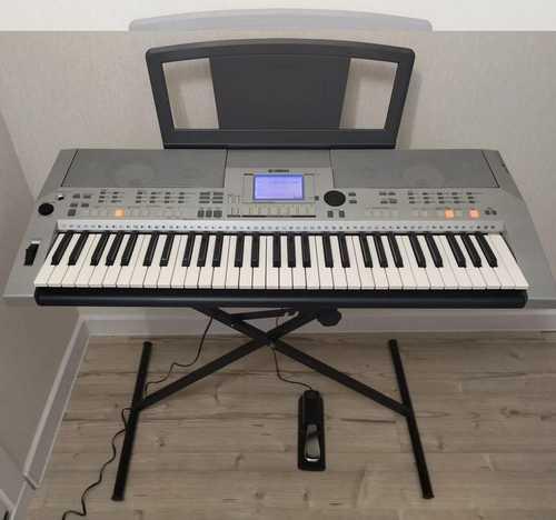 Синтезатор Yamaha PSR-S500