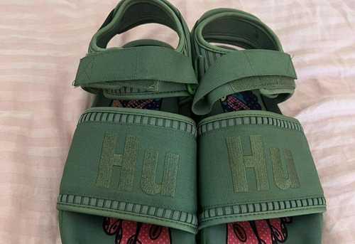 Сандалии adidas Pharrell Williams Adilette 2.0