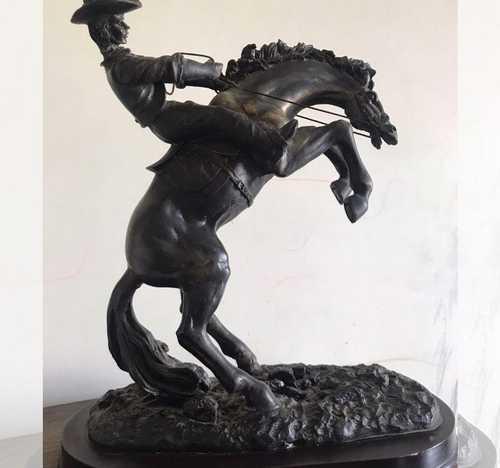 Бронзовая статуэтка Frederic Remington