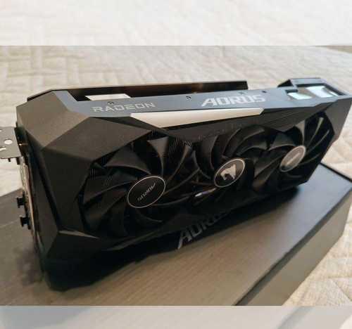 Gigabyte AMD Radeon RX 6800 aorus master