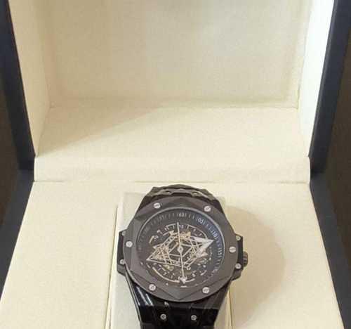 Мужские наручные часы механические Hublot