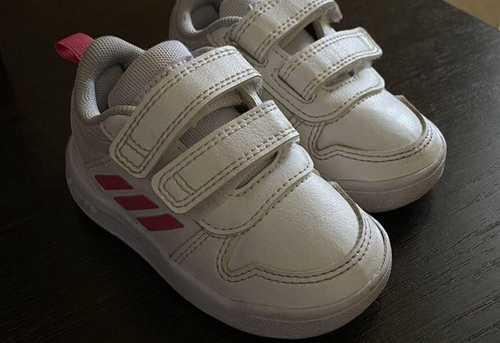 Кроссовки для девочки adidas