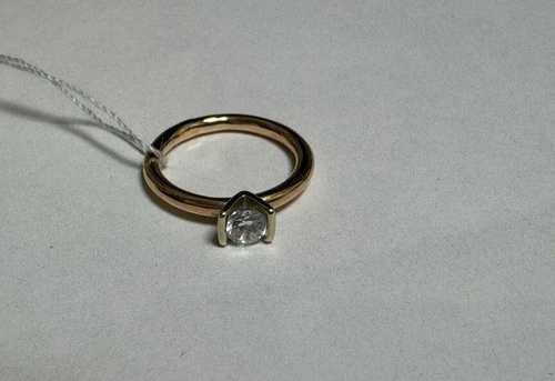 Золотое кольцо с бриллиантами (10900)