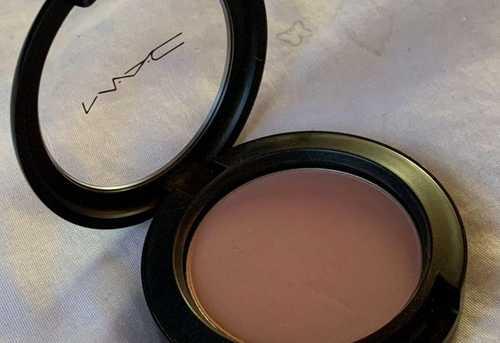 Румяна от Mac Powder Blush в оттенке Raizin