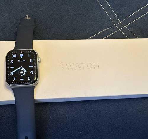 Apple watch series 9 45 mm Silver Storm