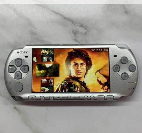 Sony PSP 3008 прошитая   120 игр