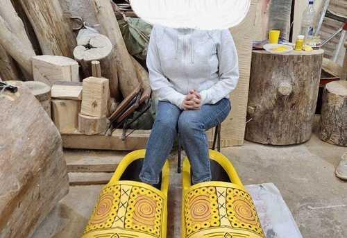 Резная фигура из дерева