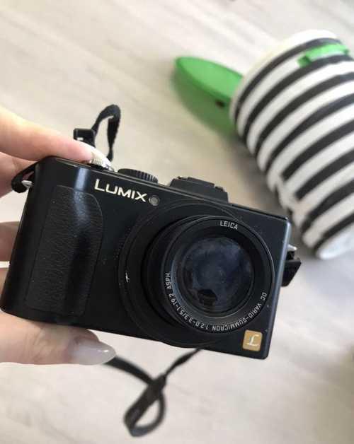 Компактный фотоаппарат Panasonic lumix