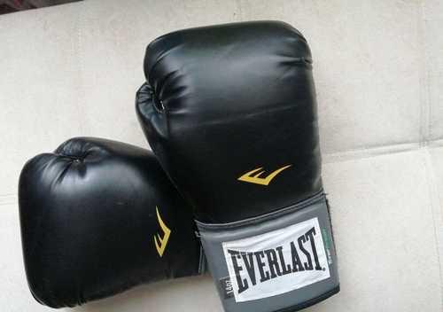 Боксерские перчатки Everlast