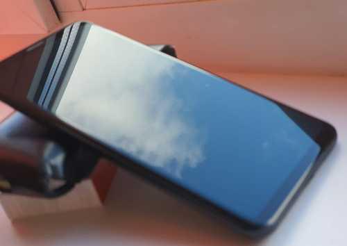 Продам Смартфон LG V30+ (как новый)