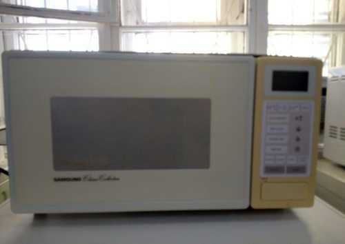 Микроволновая печь Samsung Classik Collection M 61
