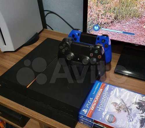 Sony PS4 1тб + аксессуары +3 игры