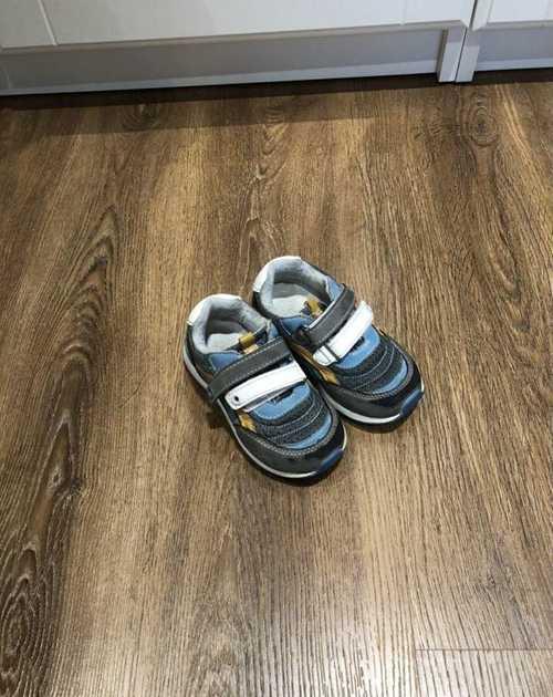 Кроссовки Zebra 23 размера