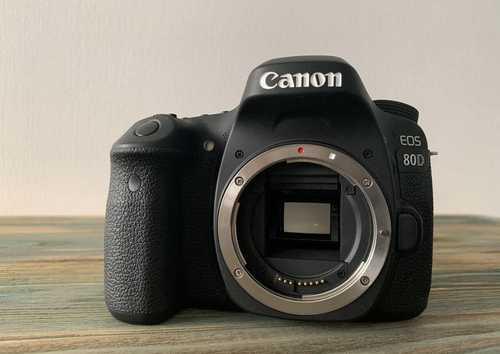 Зеркальный фотоаппарат Canon EOS 80D