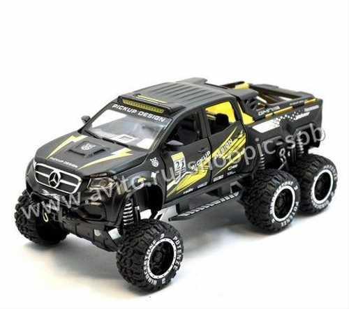 Модель машины Mercedes-Benz AMG X-class 1:32 свет+