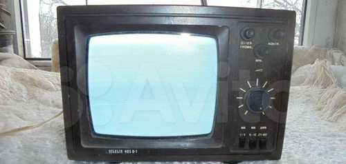 Маленький телевизор шилялис черно белый