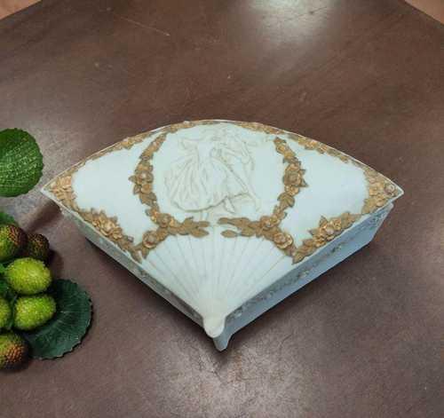 Шкатулка с балериной Камарго, антиквариат, E&A Mul