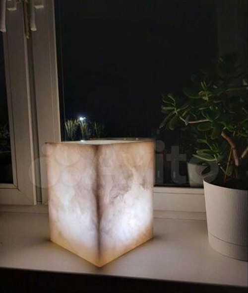 Светильник-ночник из натурального камня (Оникс)