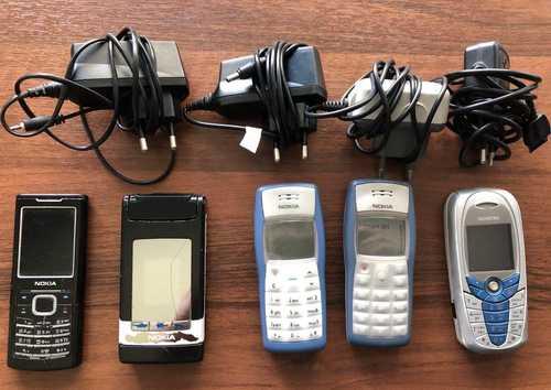 Старые мобильные телефоны