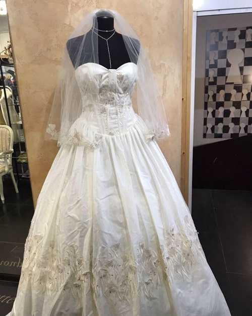 Платье свадебное итальянской фирмы Malinelli