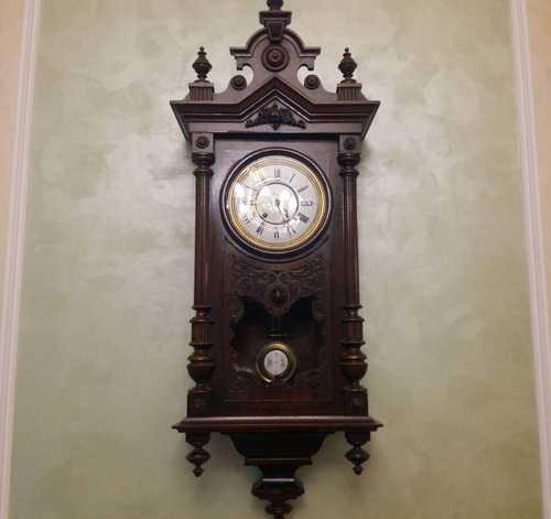 Часы настенные деревянные, резные с боем К.Мозер