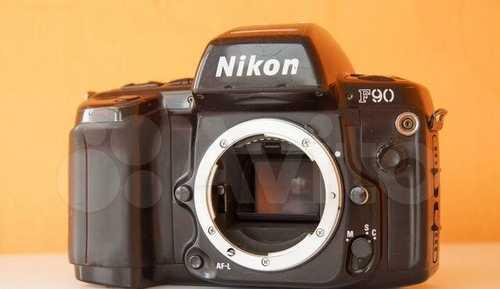 Фотоаппарат Nikon F90 с дефектом