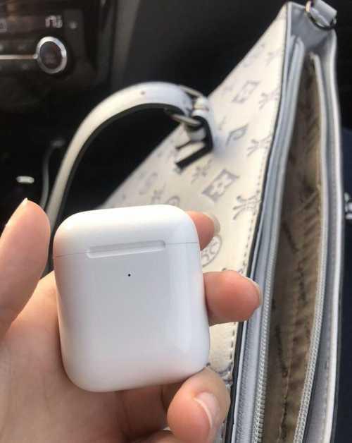 Левый наушник AirPods2