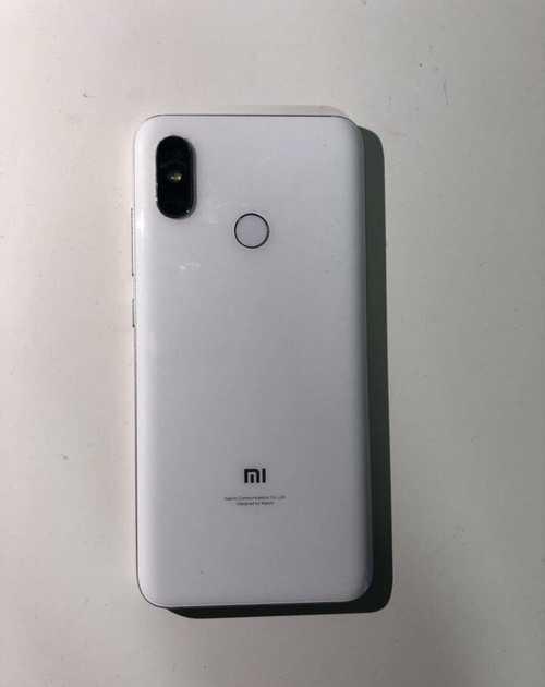 Телефон Xiaomi mi8 64Gb