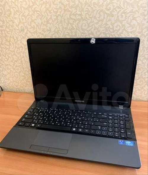 Ноутбук Samsung NP300E5X (Celeron B820, DDR3 4гб)